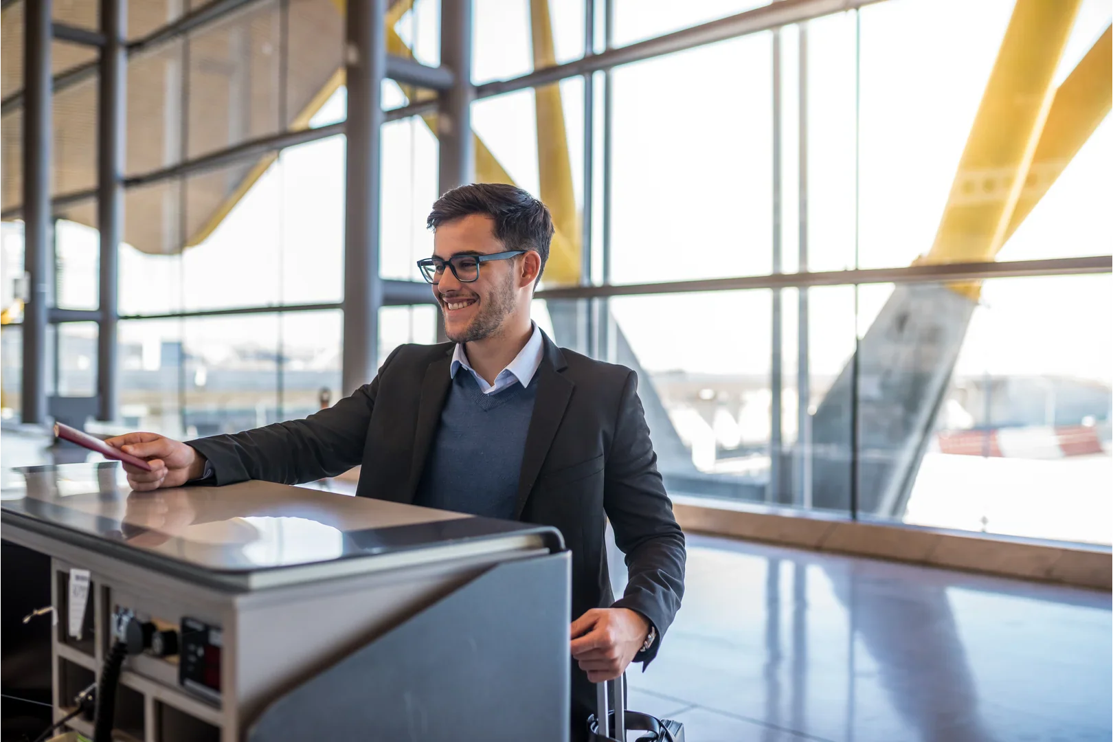 Cara Check-In Pesawat dan Tips Aman saat Security Check Bandara ...